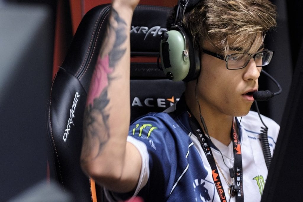 FACEIT London Major Legends Stage Day One results - Upcomer