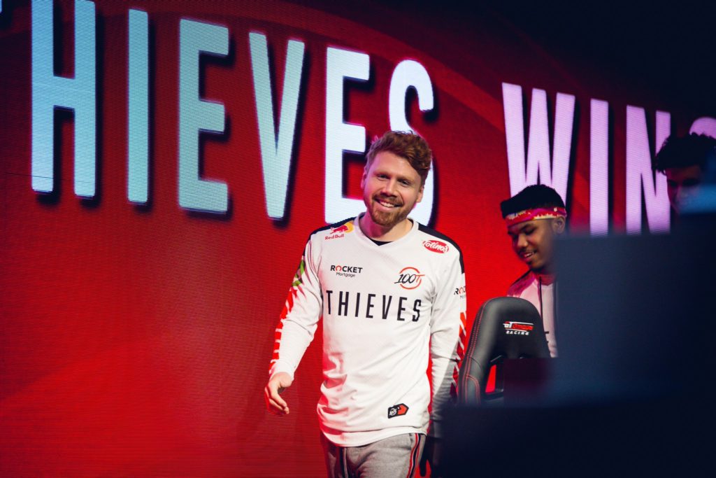 Enable joins 100 Thieves as a content creator - Upcomer