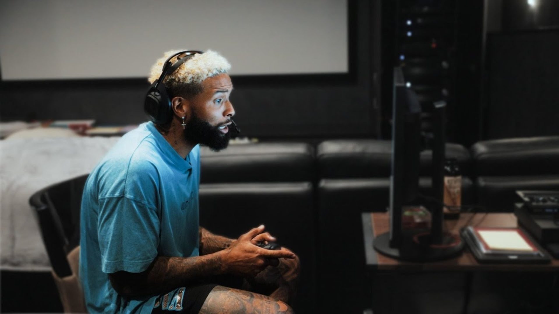 NFL player Odell Beckham Jr. celebrates touchdown with Warzone reference